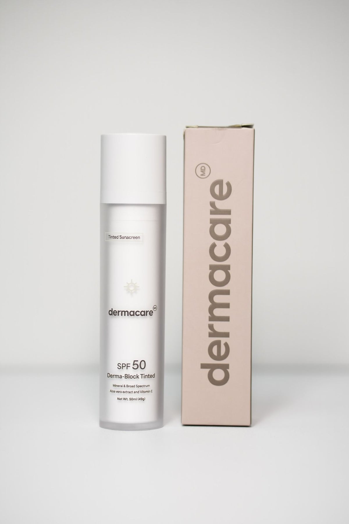 Sunscreen // DERMA-BLOCK (TINTED) – DermaCare MD